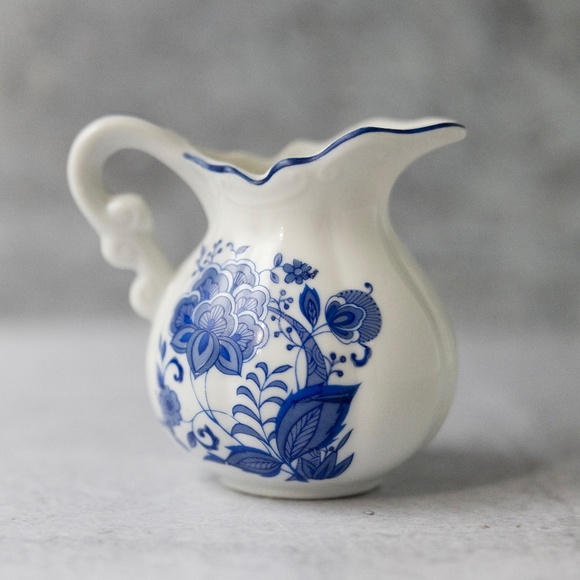 Enesco | Dining | Enesco Japan Vintage Blue Onion Floral Ceramic ...
